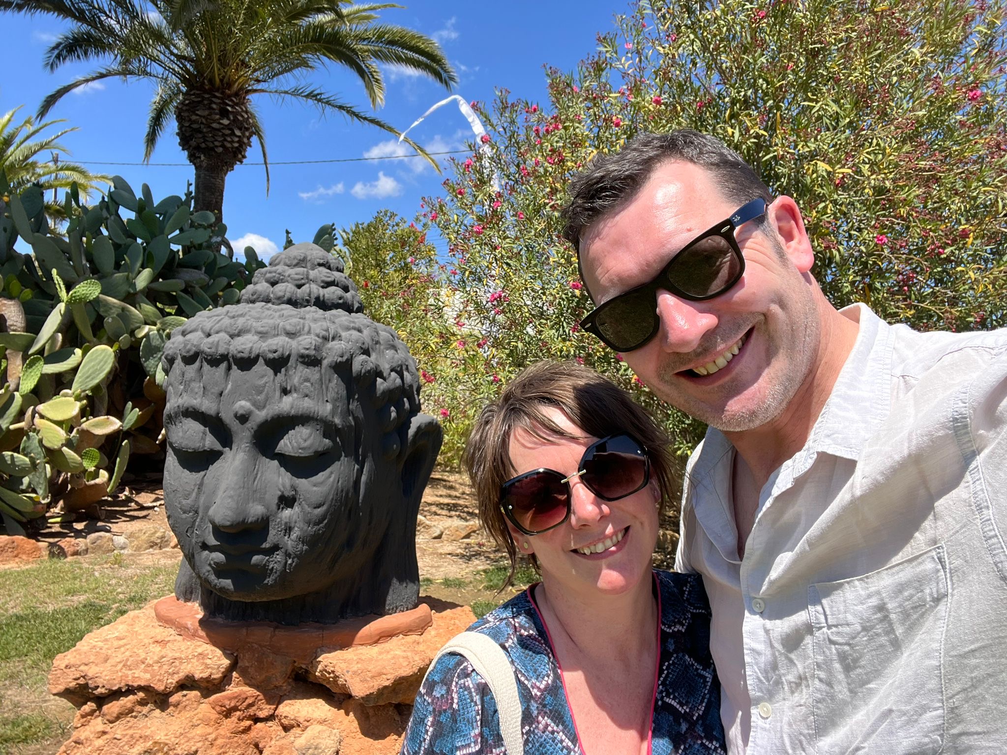 Contact – Leanne De Courcy – Yoga & Wellbeing